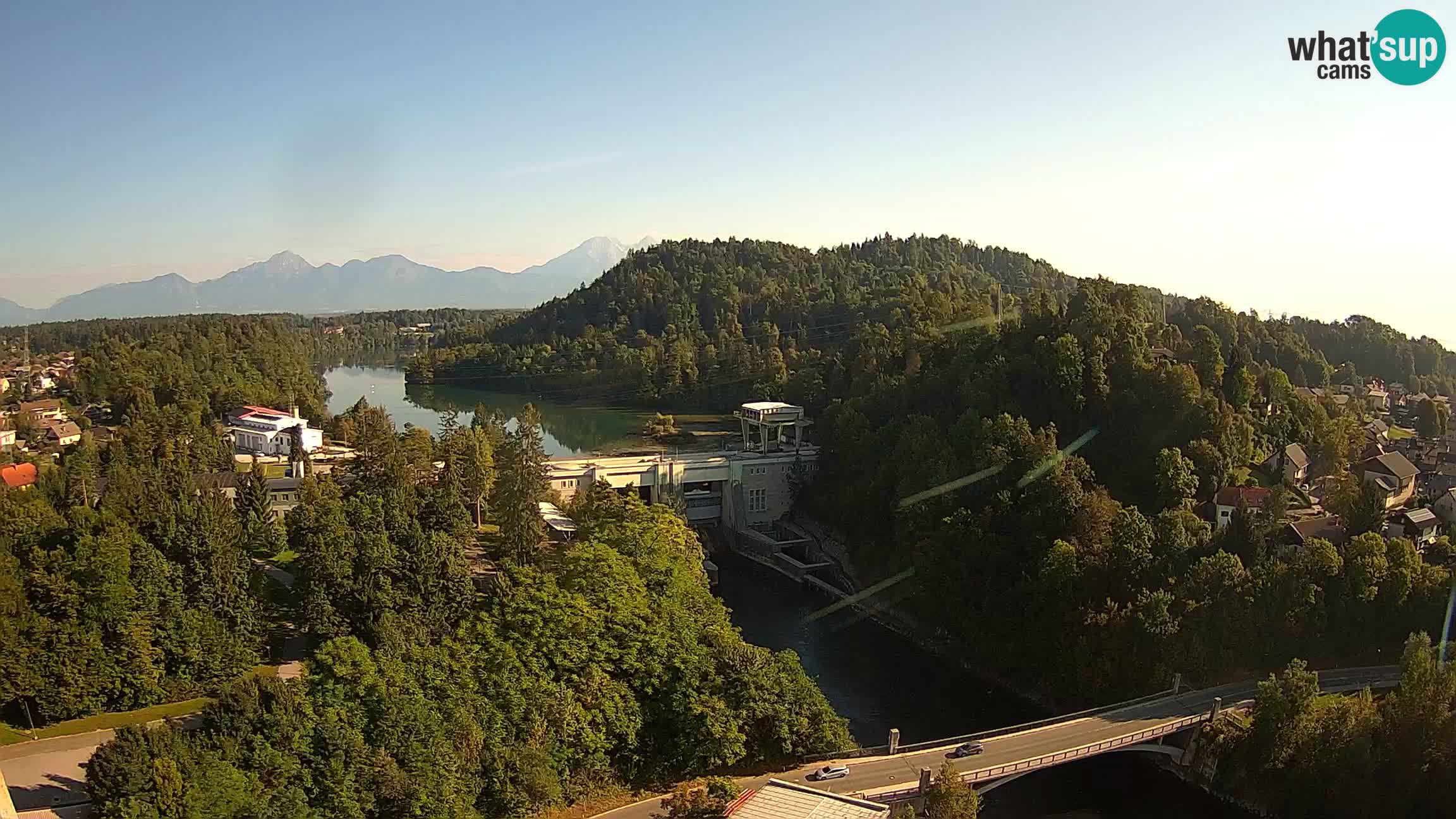 Live HD Webcam Medvode,Medvode Webcam - worldlivecamera.com